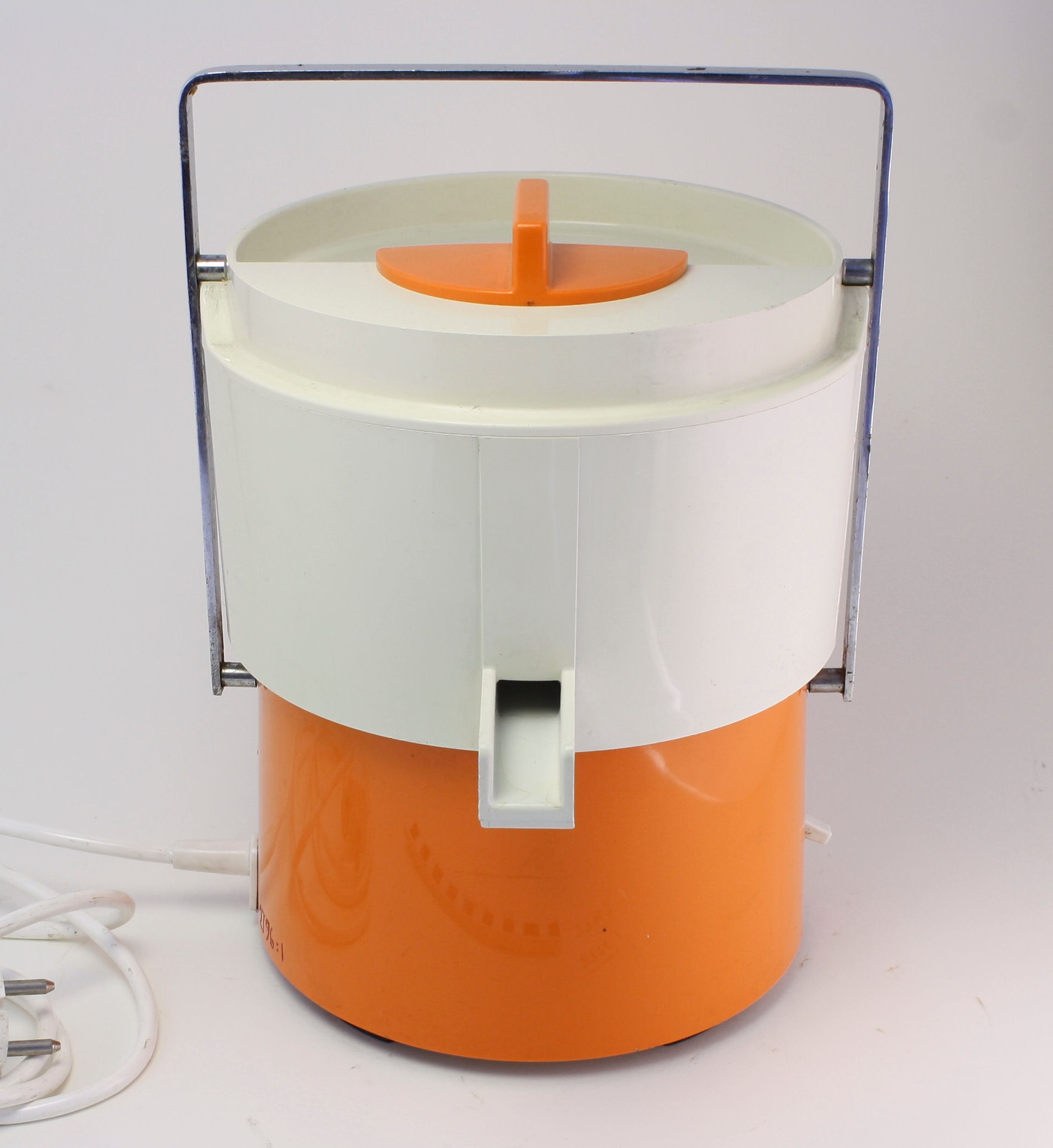 Modern innovations of the 1960s and 1970s - Fiskars museum - Fiskarsin ...